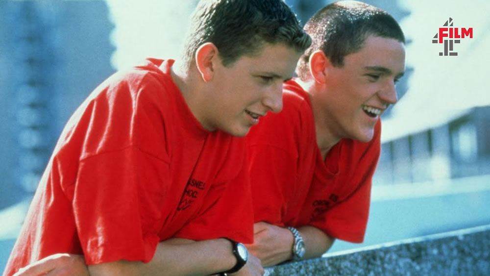 Beautiful Thing on DVD - The DVDfever Review - Glen Berry, Scott Neal