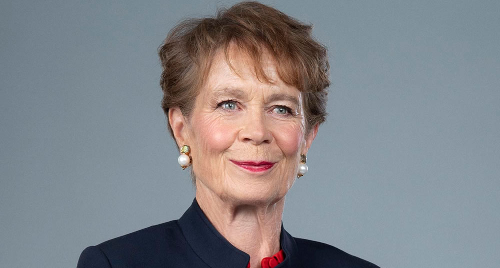 Celia Imrie Farts on Celebrity Traitors! - DVDfever.co.uk